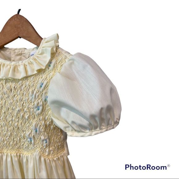 Polly Flinders | Dresses | Vintage Polly Flinders Smocked Girls Dress ...